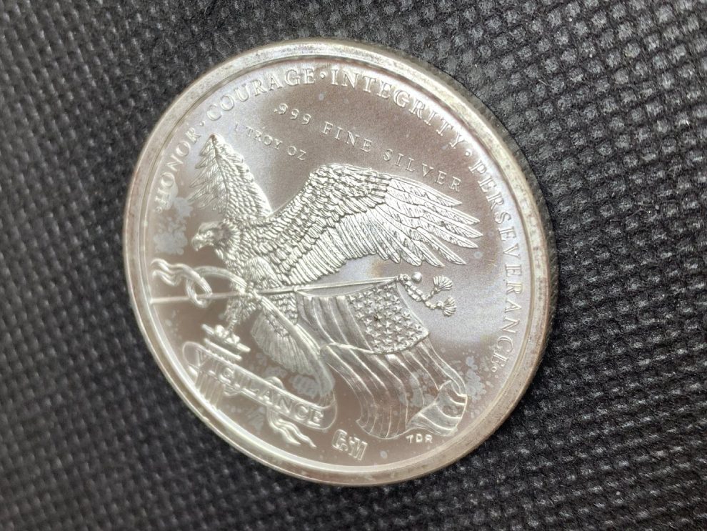 (New) USA「President Donald J. Trump」Silver 1 oz Coin #7750 | ゴールド市場ドットコム