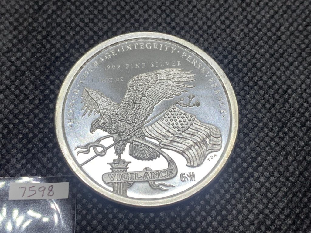 (New) USA「President Donald J. Trump」Silver 1 oz Coin #7598 | ゴールド市場ドットコム